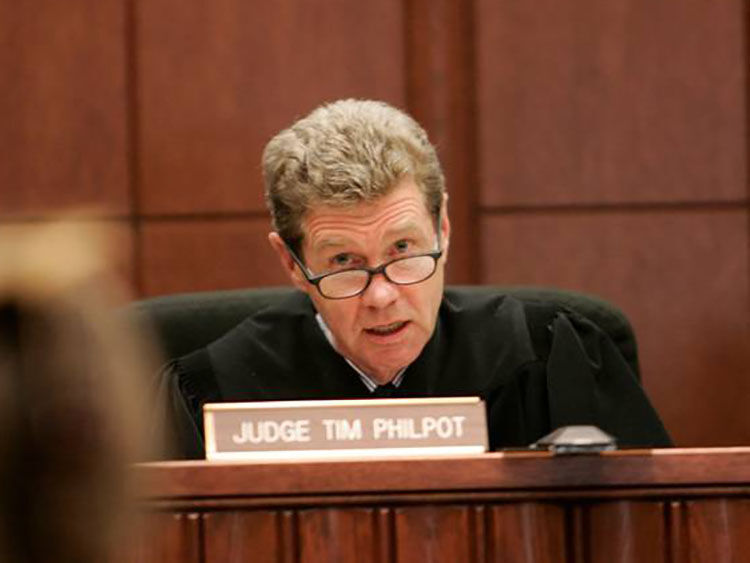 Aww! Kentucky judge says he 'can't hug the way he used to' because gay ...