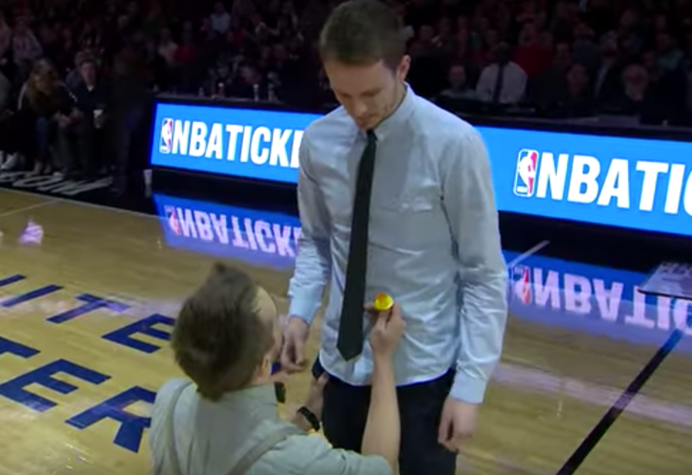 Watch: Gay man proposes with a candy ring during Chicago Bulls game ...