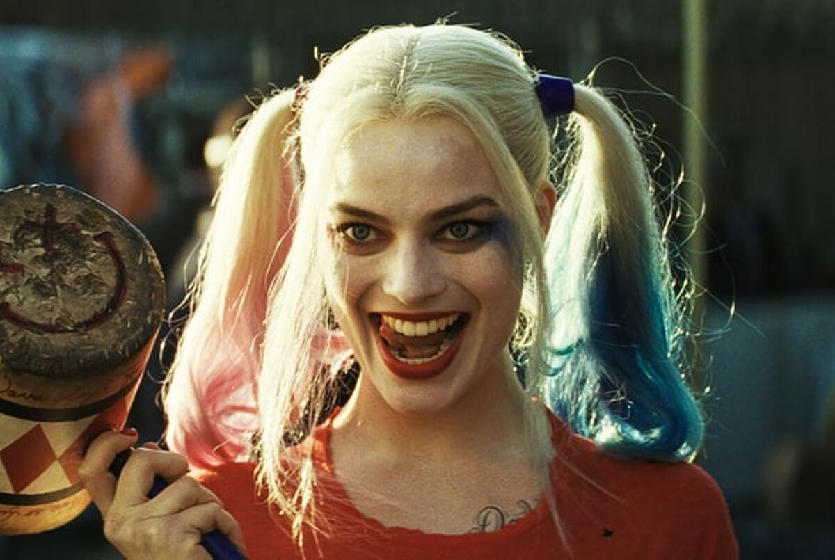 Harley Quinn And Poison Ivy May Be Girlfriends In New Film Gotham City