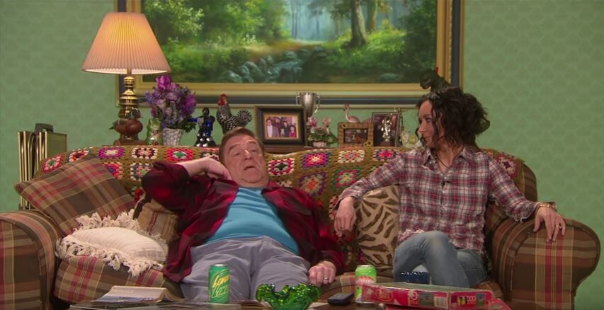 Sara Gilbert 'comes out' to John Goodman in mini 'Roseanne' reunion ...