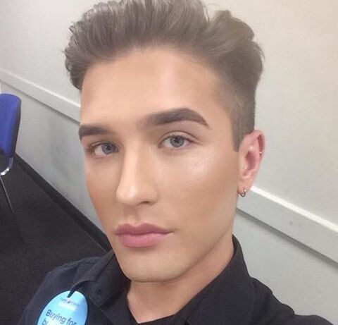 This boy's reaction to being told to 'tone down' his make-up is ...