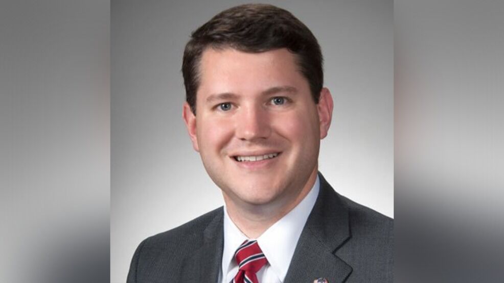 'Family values' legislator quits after being caught having sex with a ...