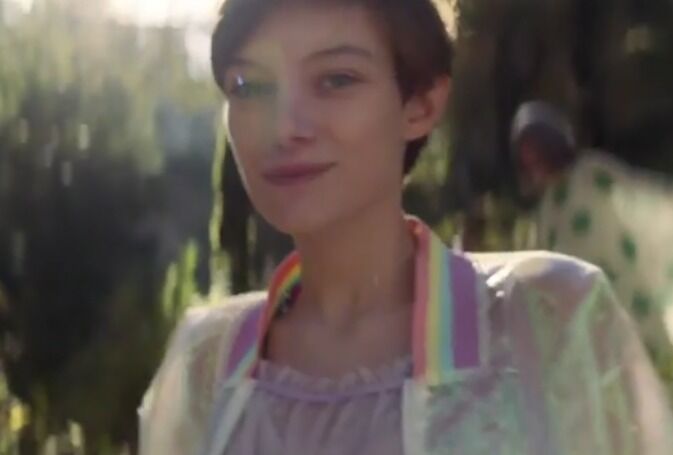 Coca Cola nods at LGBTQ diversity in their new Superbowl ad - LGBTQ Nation