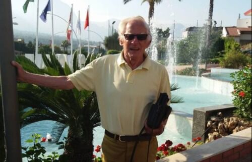 Retired priest left homeless when his model husband abandoned him has a ...