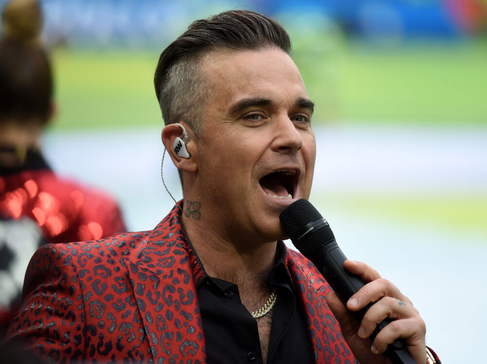 Did Robbie Williams seriously just ask this trans X Factor contestant ...