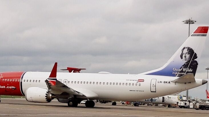 An airline has painted gay 'hero' Oscar Wilde's picture on its planes ...