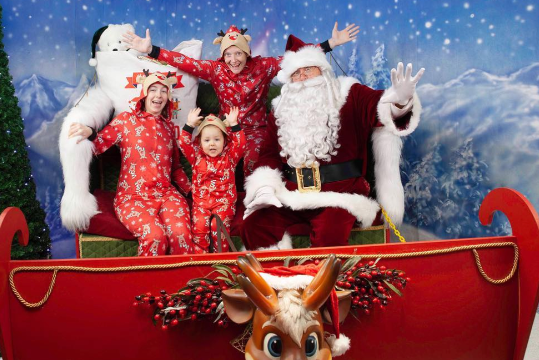 Let these LGBTQ family portraits melt your heart this holiday season ...