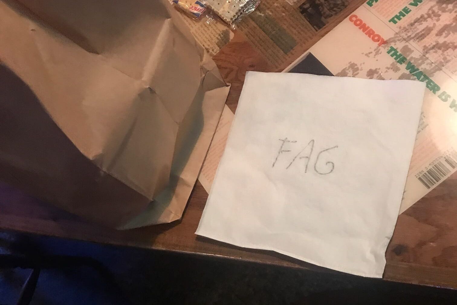 A gay man found a note calling him a 'fag' in his restaurant takeout ...
