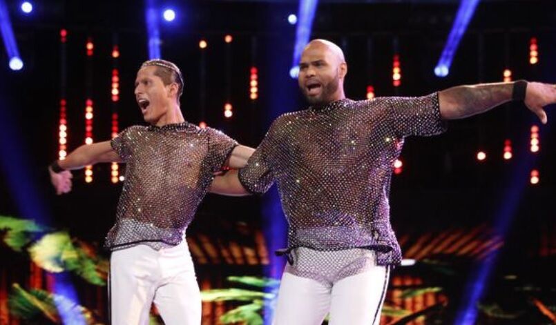 These 2 male dancers' mind-blowing salsa impressed Jennifer Lopez ...