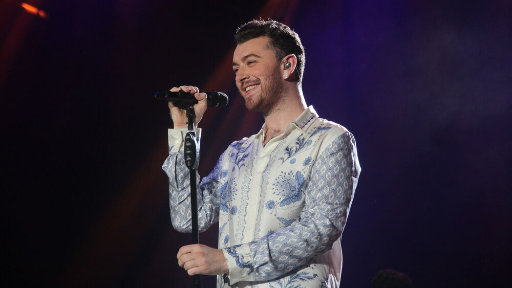 Singer Sam Smith comes out as a non-binary genderqueer - LGBTQ Nation