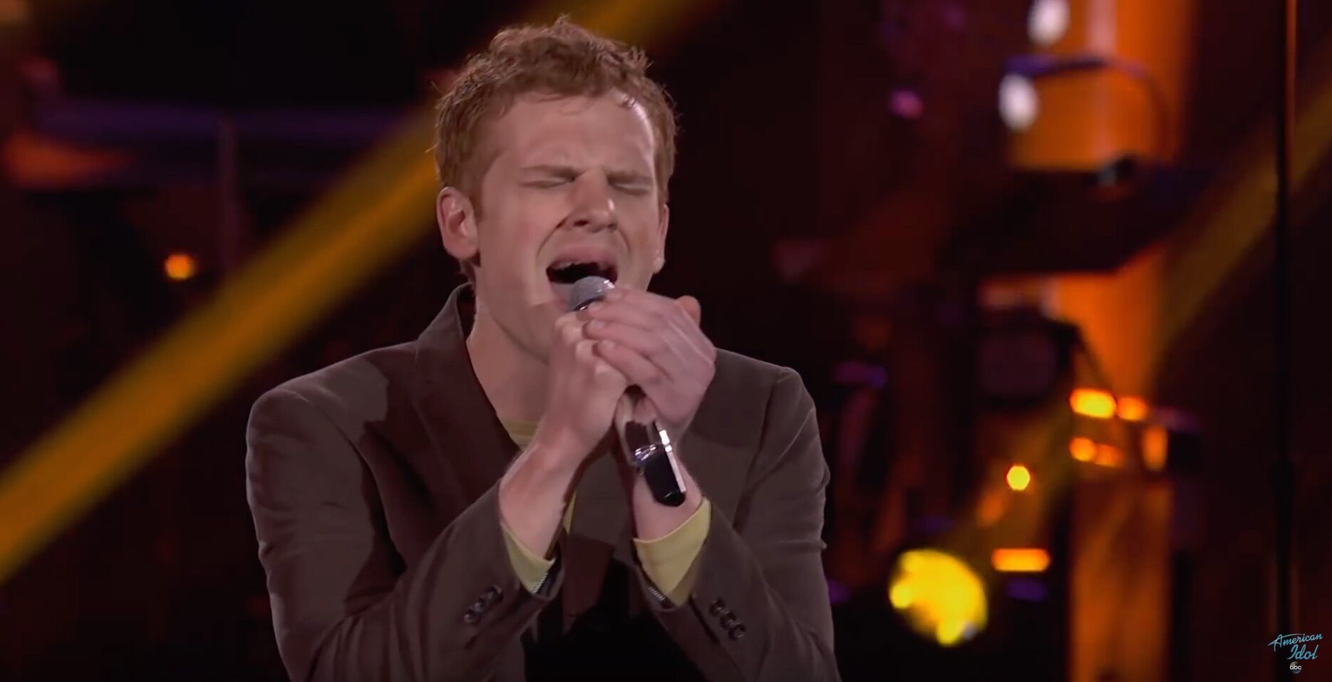Out American Idol contestant Jeremiah Lloyd's duet with a Broadway star ...