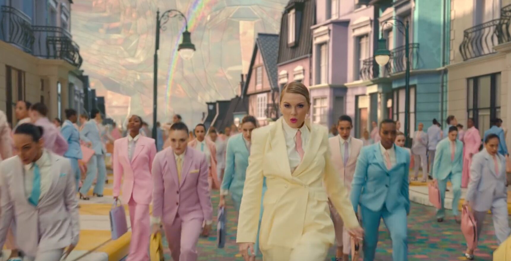 Taylor Swift's just released video for her new song with Brendon Urie ...