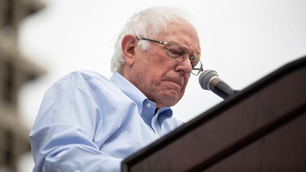 Bernie Sanders' new organizer called people "f*gs" & "b***hes" - LGBTQ ...