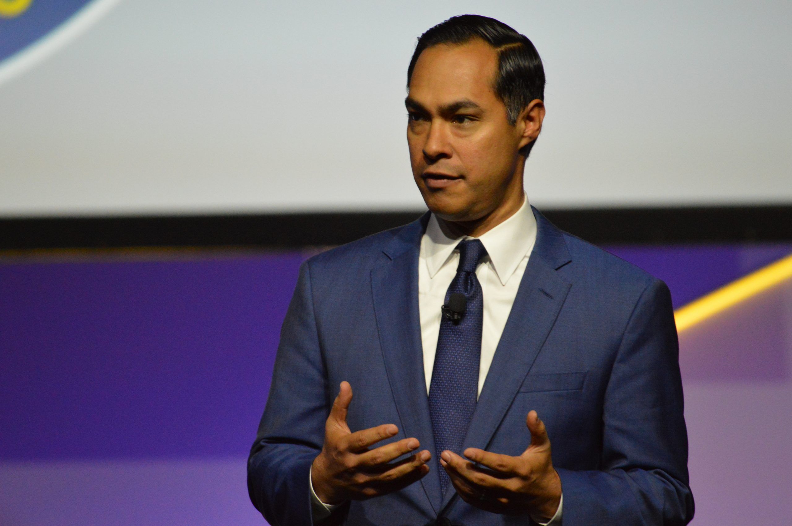 Julian Castro endorsed Elizabeth Warren in the presidential primary ...