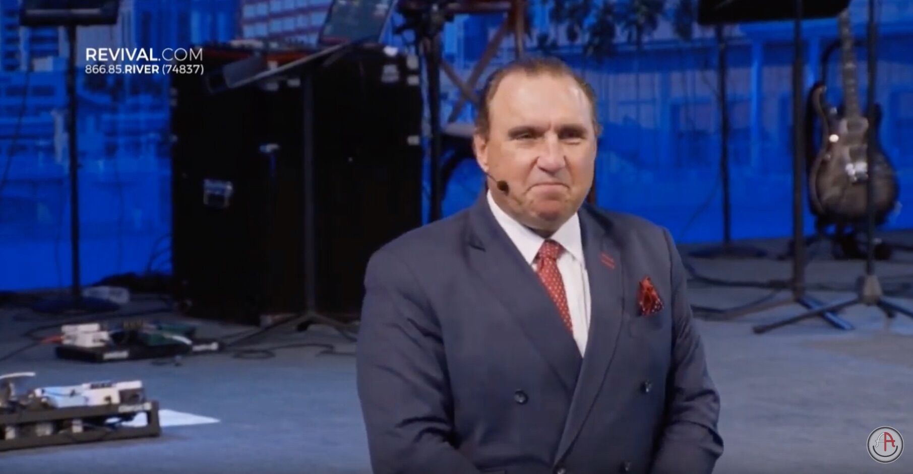 Arrest warrant issued for megachurch pastor who won't stop holding ...