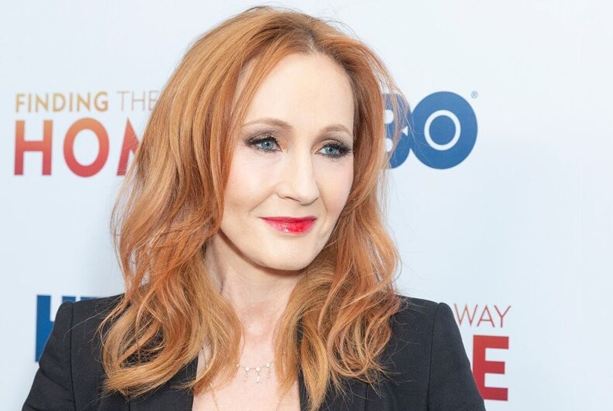 Trans Youtuber Blasts Upcoming Jk Rowling Podcast I Regret My Participation Lgbtq Nation