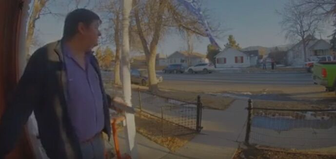 Classy gay man leaves his neighbor fuming with clapback to slurs ...
