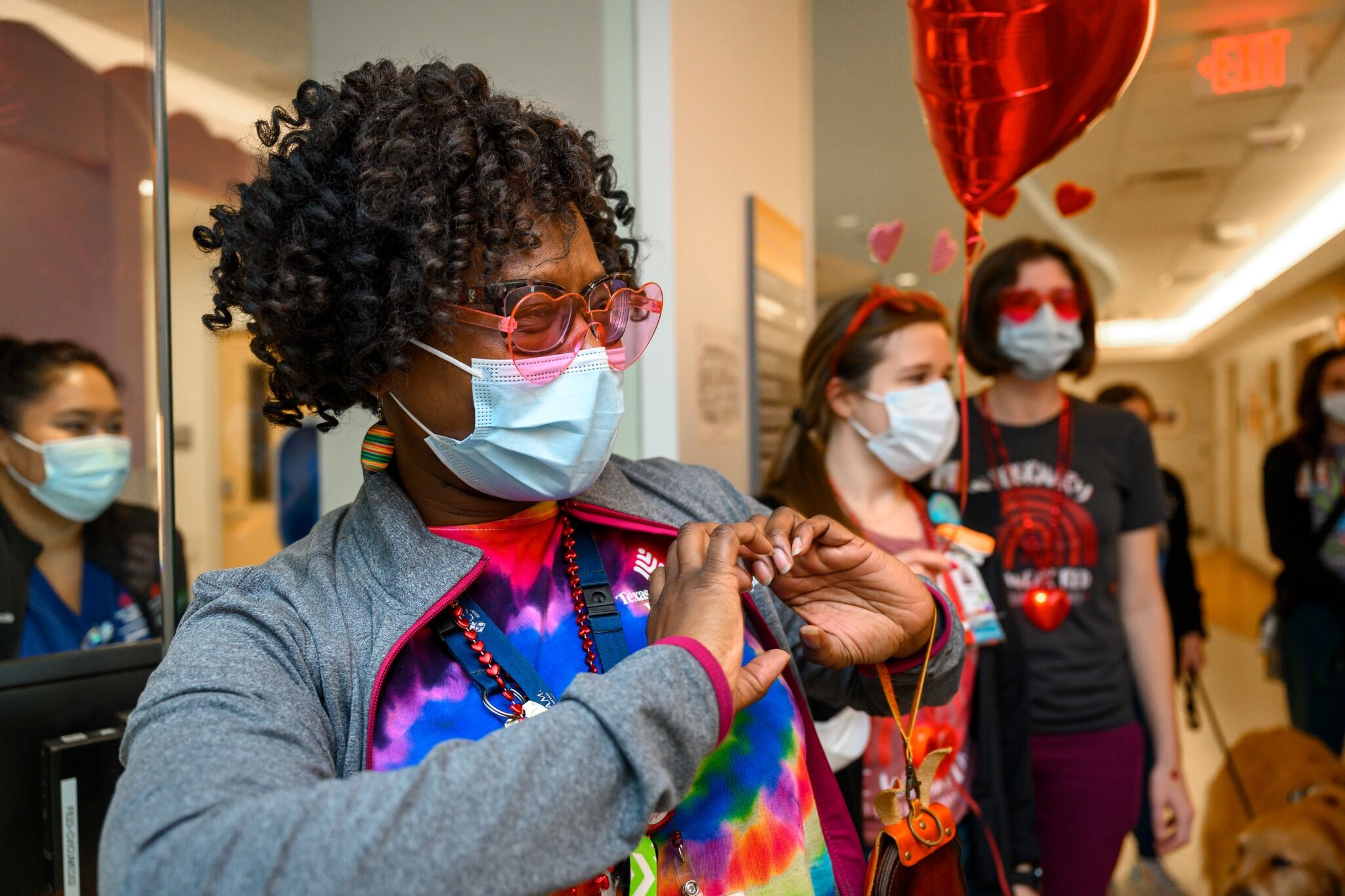 Nation's largest children's hospital pauses gender-affirming care after ...