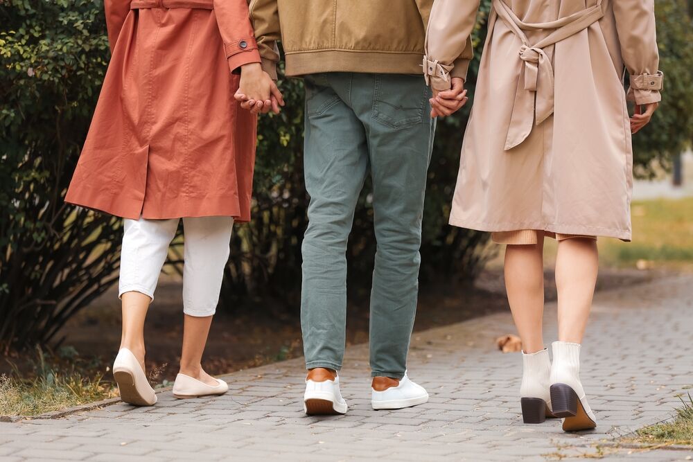 Am I polyamorous? How to know if polyamory is right for you - LGBTQ Nation