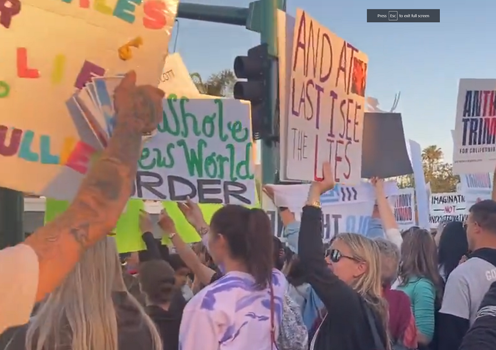 Disney parks profits soar even as conservatives protest & call for ...