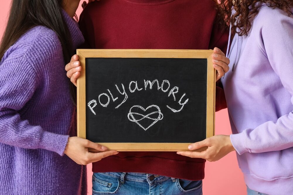 What does the polyamorous flag look like? - LGBTQ Nation