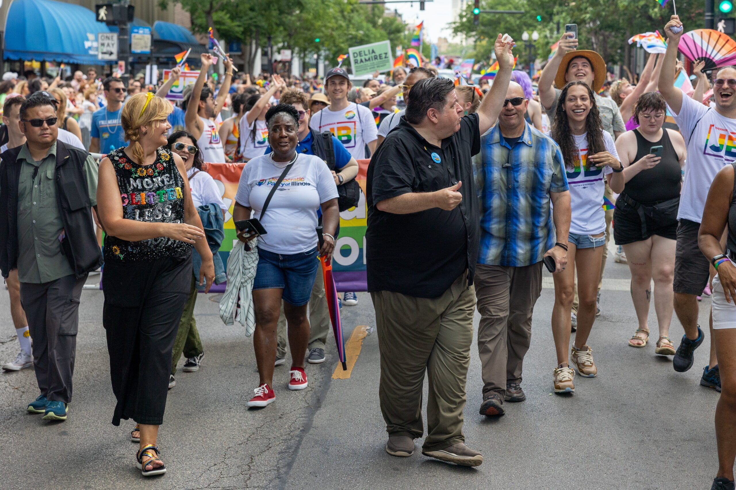 Illinois governor downs Jell-O shot thrown by reveler at Pride parade ...
