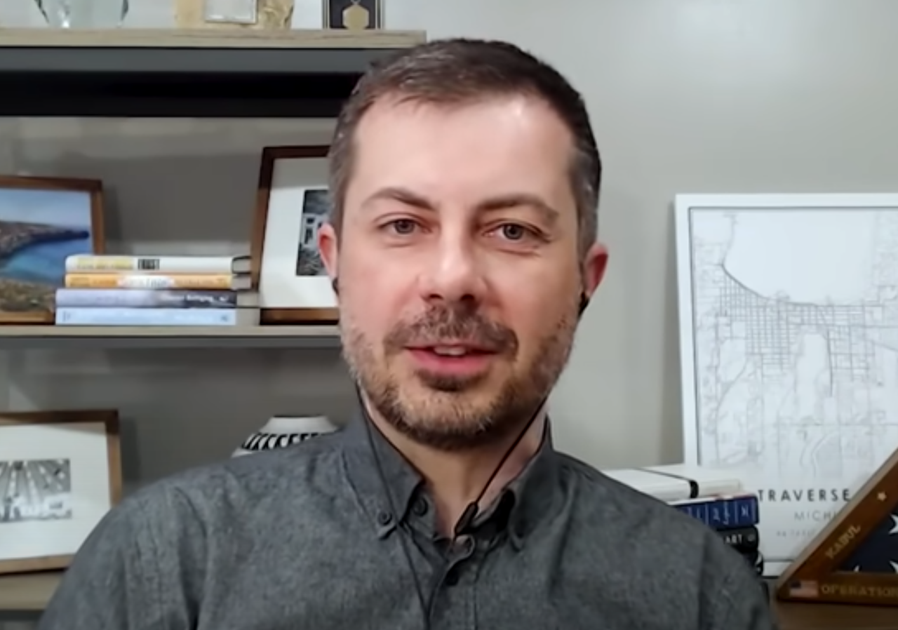 People are going bananas for Pete Buttigieg's new beard - LGBTQ Nation